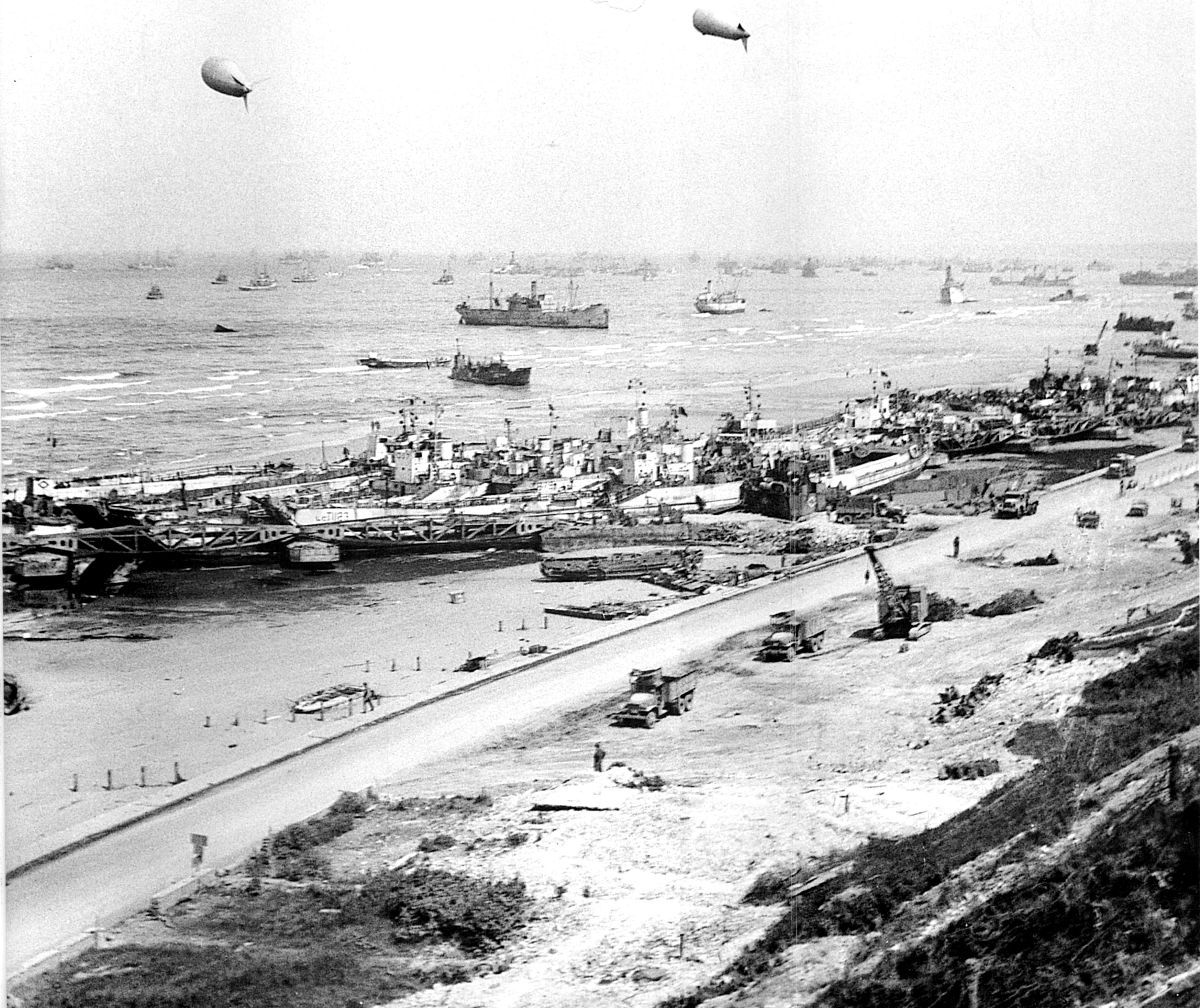 86 - Eté 1944 à Vierville, images diverses